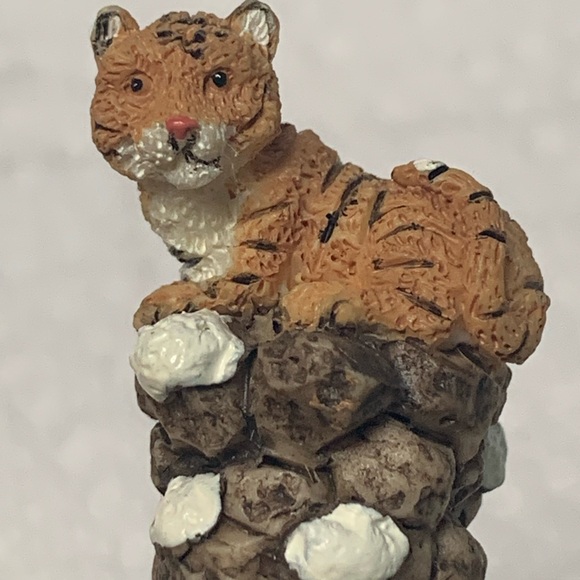 Accents | New Resin Tiger Figurine Thimble 2 X 1 | Poshmark